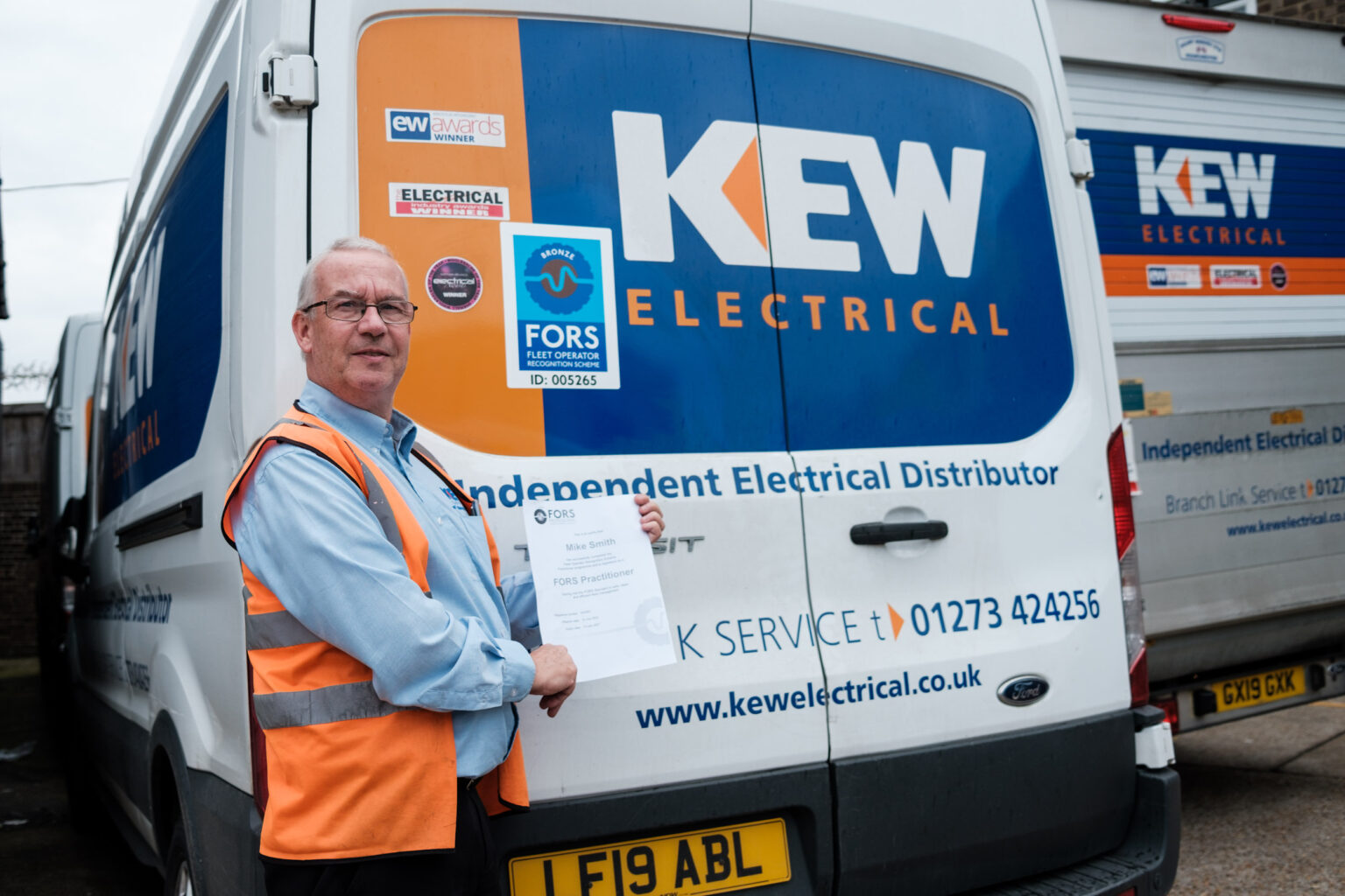 Mike Smith of Kew Electrical becomes 3,000th FORS Practitioner - FORS ...